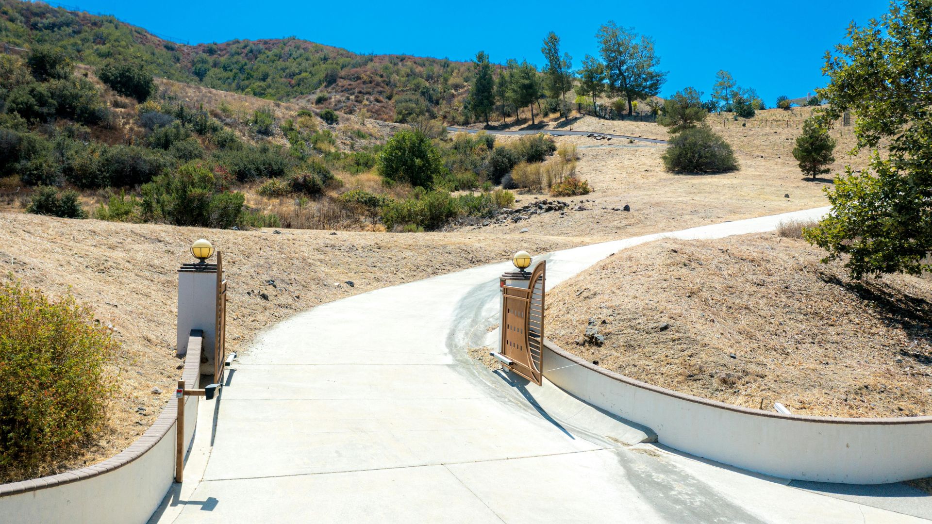 Best Paving Options for Sloped Driveways in Maple Ridge | Scandia ...